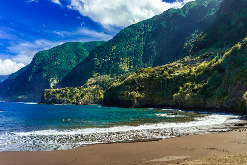 Praia do Porto do Seixal - Skrendu.lt